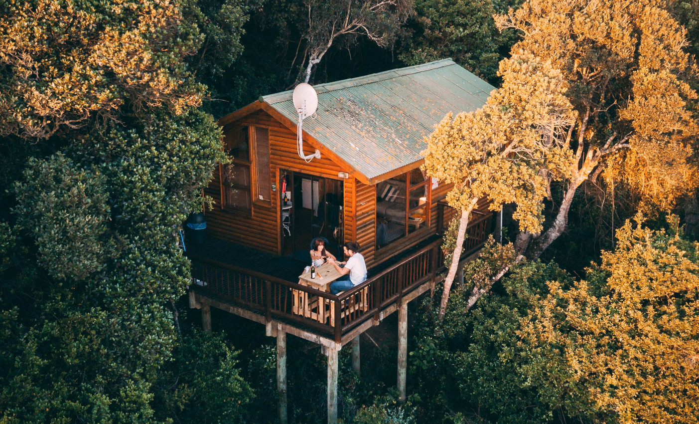 The Ultimate Guide to Treehouse Camping in Washington State - Camping ...